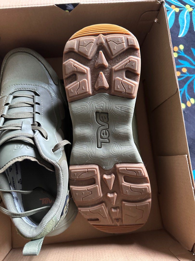 American brand Teva water proof shoe,suitable for traveling , Women's Fashion, Footwear, Boots ...