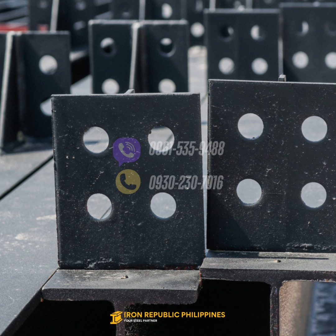 Unequal 2L's 1 1/2" x 1 1/2" x 1/4"thk Angular bar / Grade A307 Anchor ...