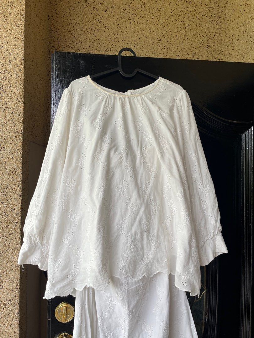 White plus size kurung aeon / eyelet baju kurung / off white, Women's ...