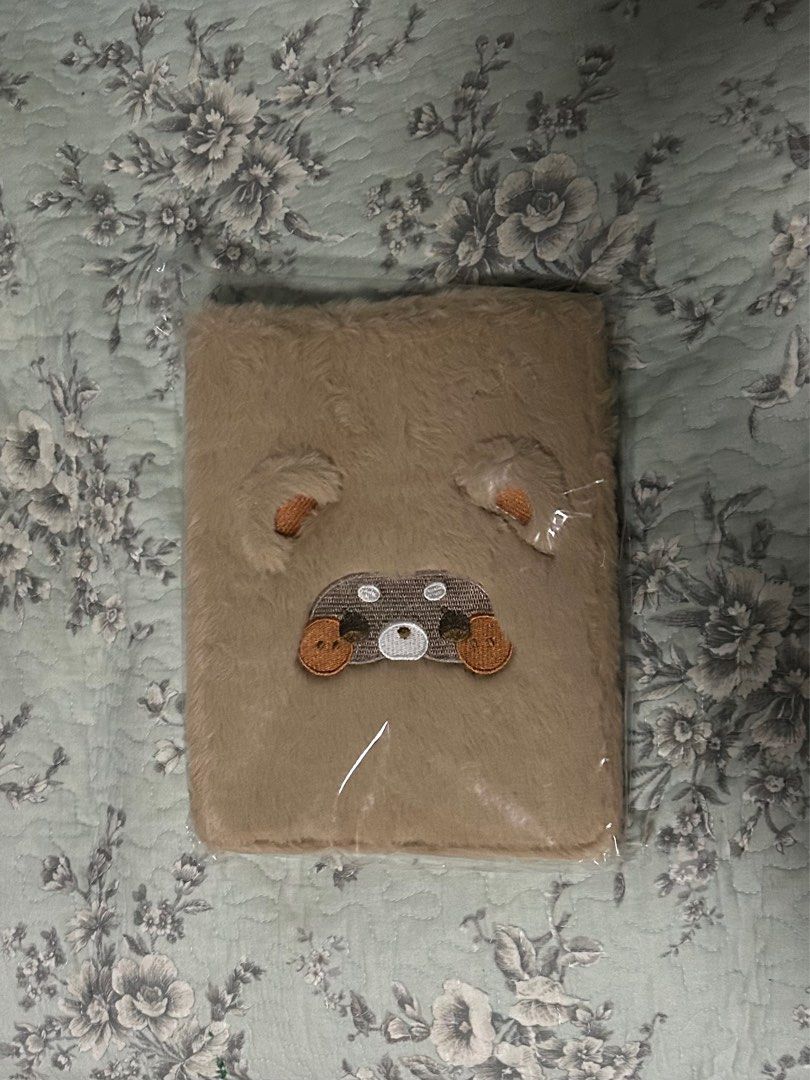 wts fluffy brown bear a5 4pp binder photocard pc, Hobbies & Toys ...