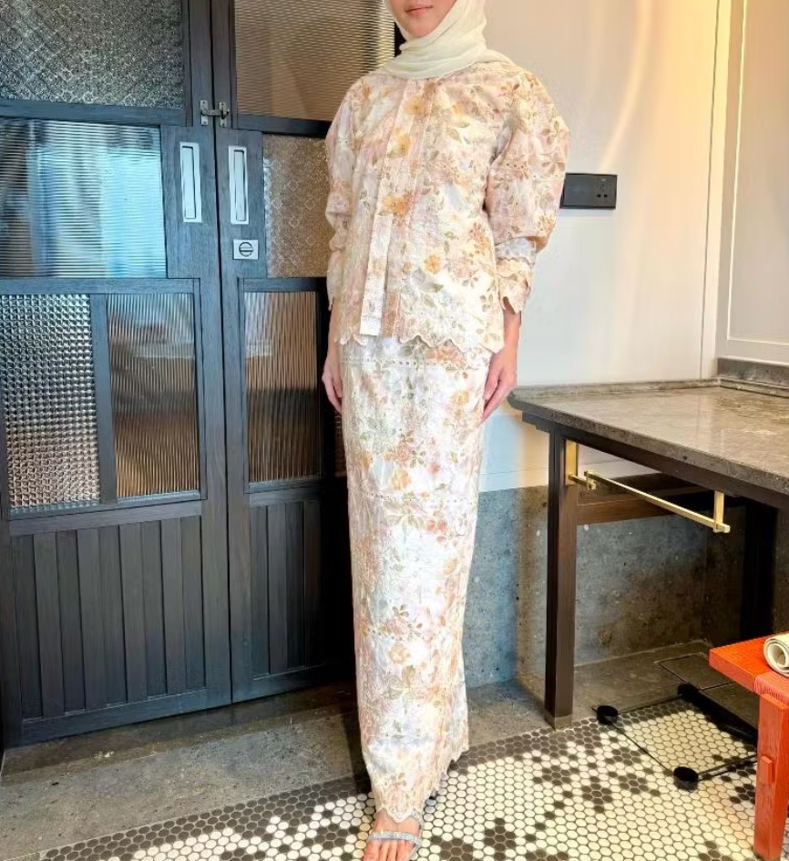 Dewi Diary Orked Kebaya 2025, Women's Fashion, Muslimah Fashion, Baju ...