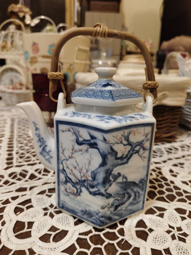 Dynasty Blue Teapot With Rattan Handle By Dolphin Made in Japan ...