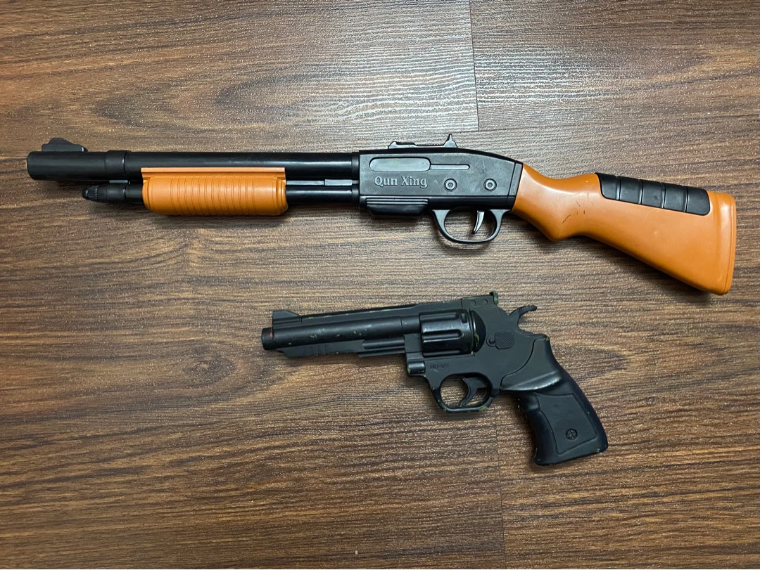 Fake Shotgun and Pistol, Hobbies & Toys, Toys & Games on Carousell