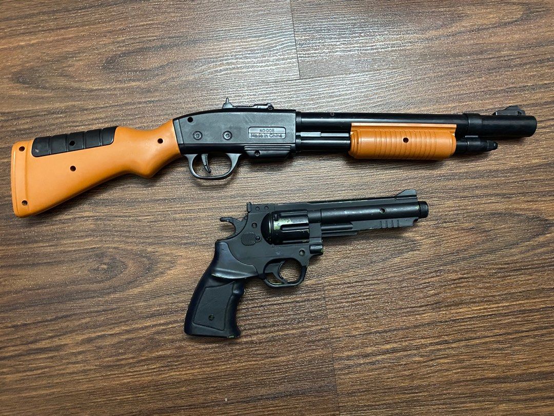 Fake Shotgun and Pistol, Hobbies & Toys, Toys & Games on Carousell