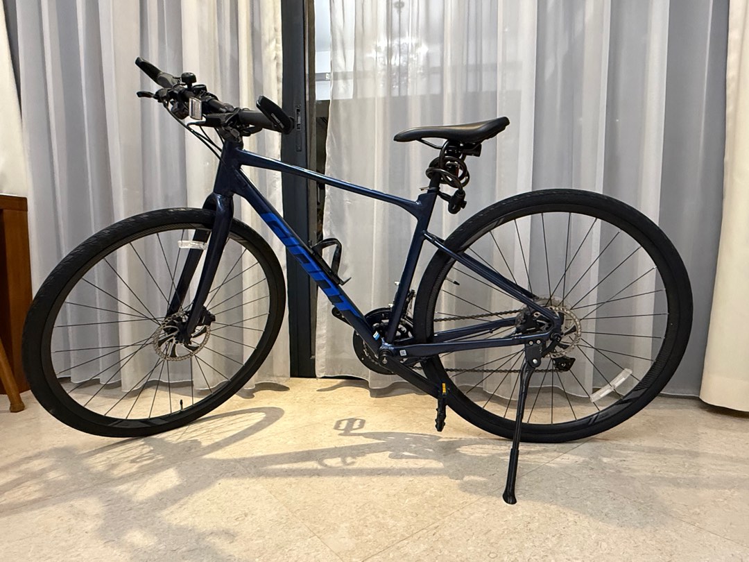Giant Bikes -Giant Revolt-F2 and Giant XTC 800 27.5 M, Sports Equipment ...
