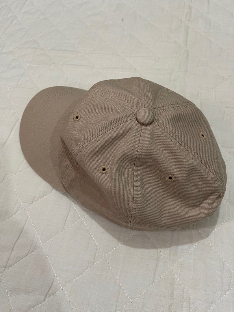 Guess cap original, Men's Fashion, Watches & Accessories, Cap & Hats on ...