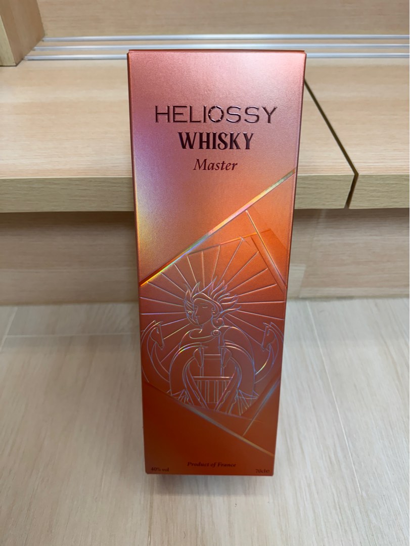 Heliossy Whisky 希路斯 玫瑰金 Master 威士忌 700ml, 嘢食 & 嘢飲, 酒精飲料 - Carousell