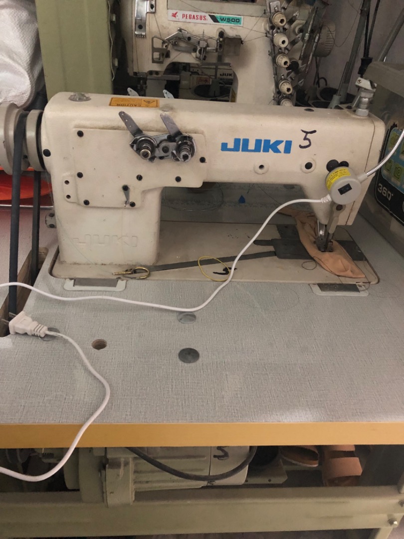 Hi Speed Industrial Sewing Machine Head and Table and accessories ...