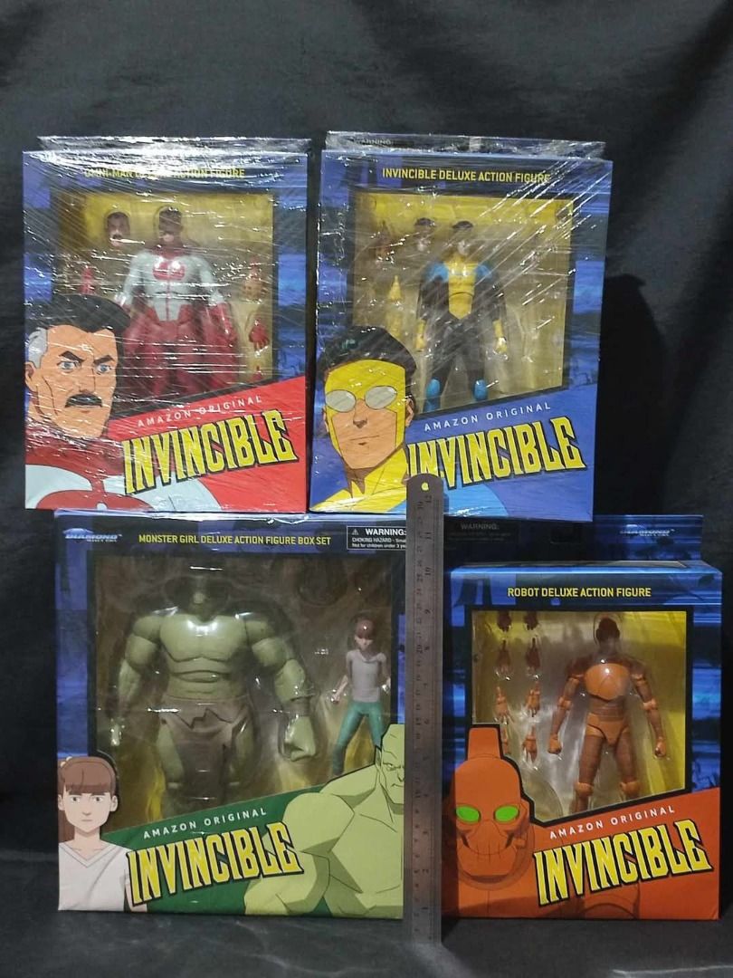 INVINCIBLE - Diamond Select Action Figures Robot Amanda Green Monster ...