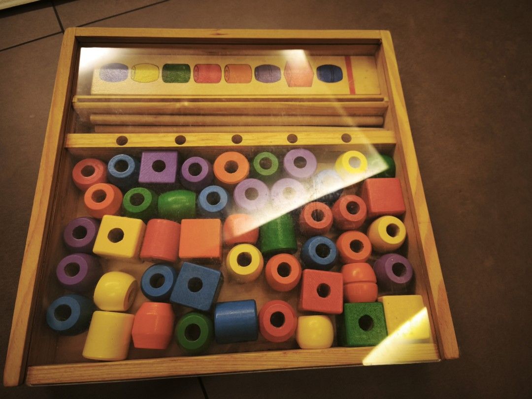 Melissa & Doug Bead Sequencing Set With 46 Wooden Beads and 5 Double ...
