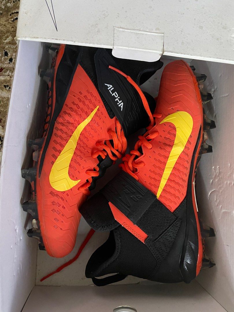 Nike Men's Alpha Menace Pro 2 Mid Football Cleat, Sports Equipment ...