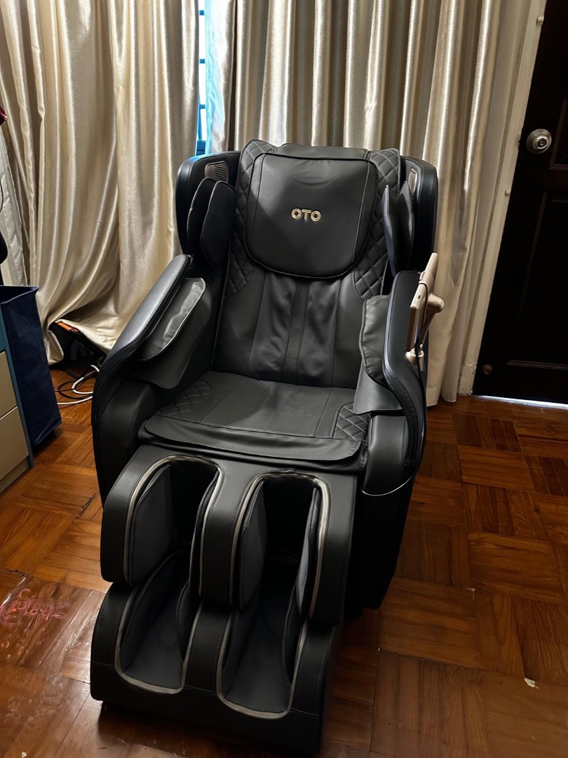 OTO Massage Chair, Health & Nutrition, Massage Devices on Carousell