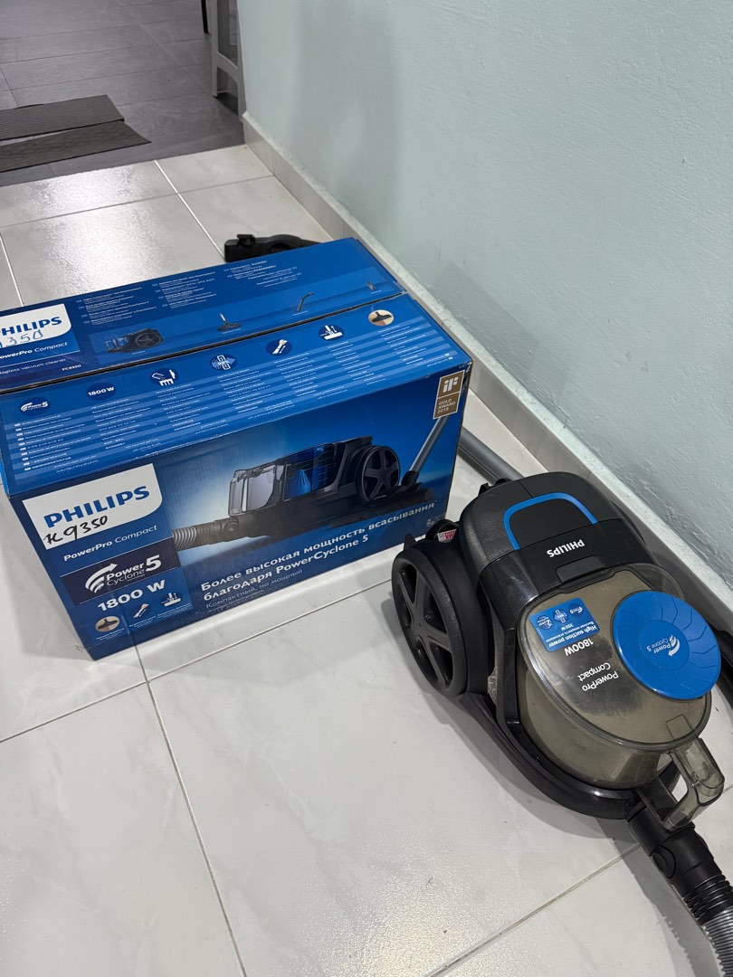 Philips higher suction power with powercyclone 5 Vacuum Cleaner ...