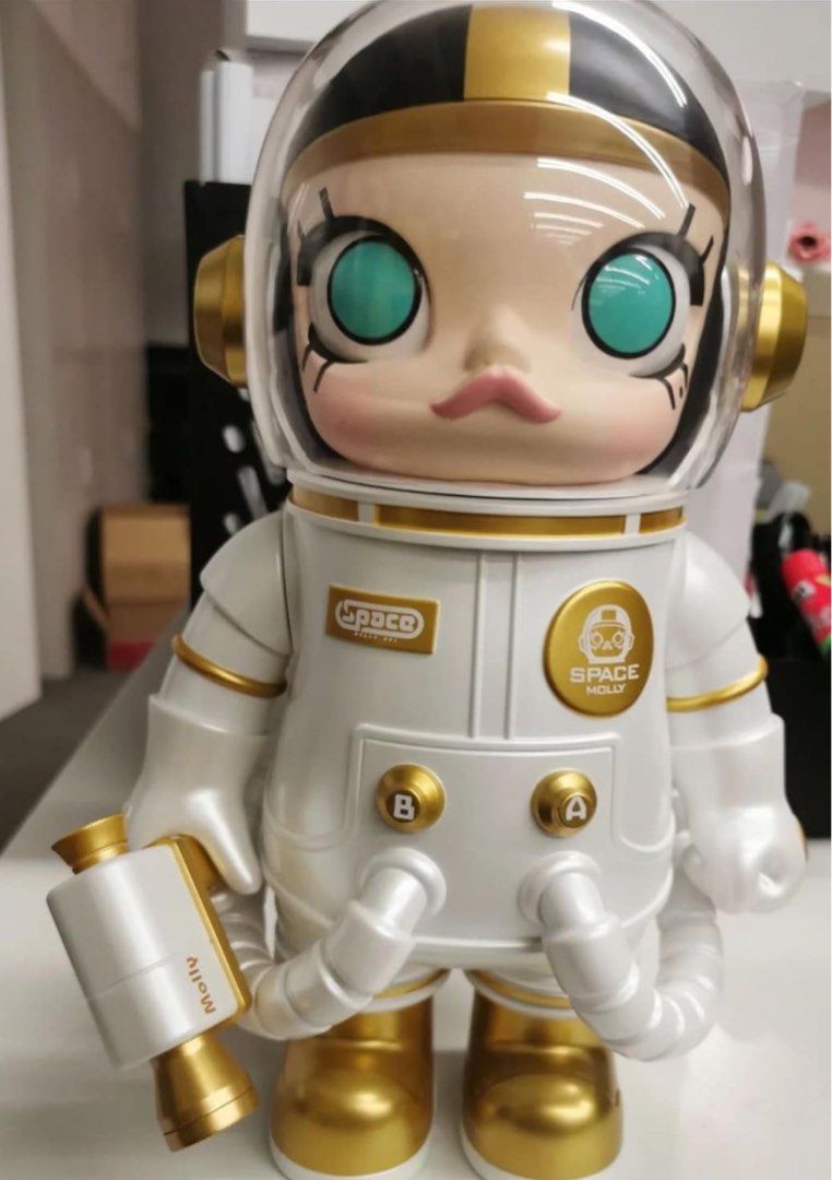 POP MART - MEGA SAPCE MOLLY SPECIAL STAFF EDITION - START FROM HEART ...
