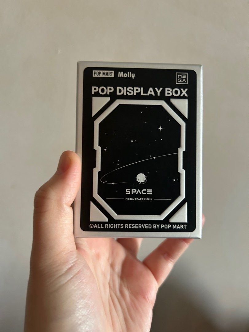 Sealed instock authentic [POP MART] MEGA Collection 100% Space Molly ...