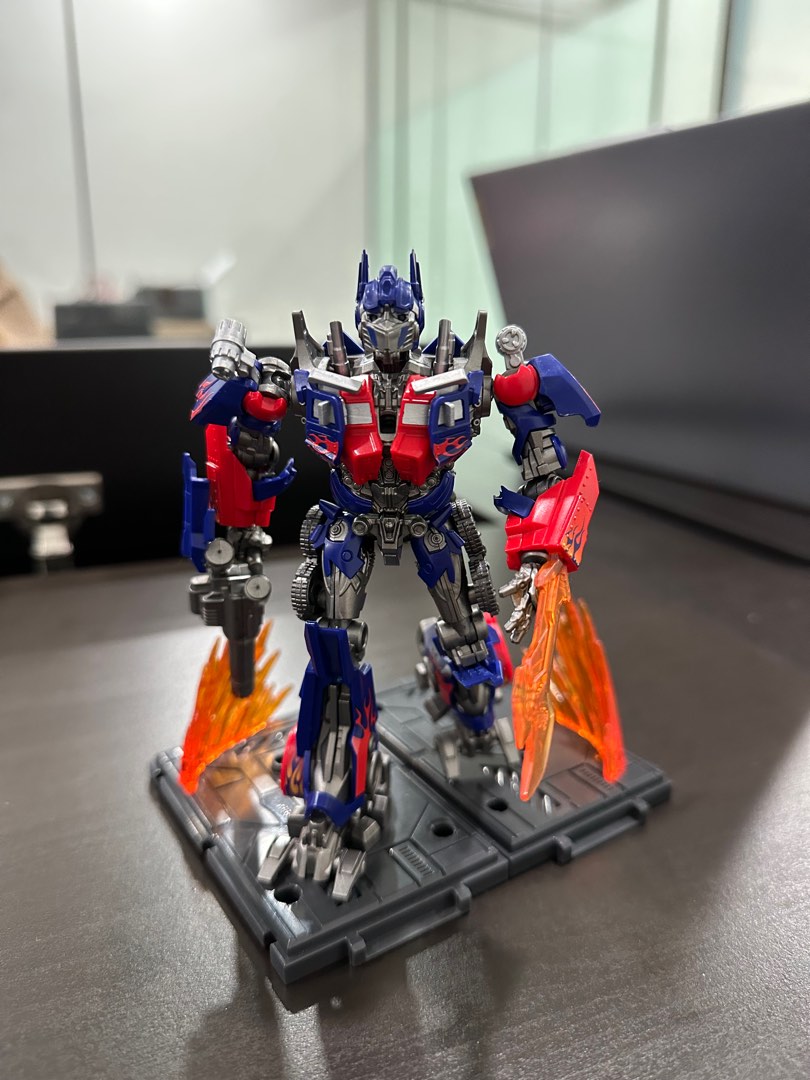 Blokees Classic Class Optimus Prime Bayverse 2007, Hobbies & Toys, Toys ...