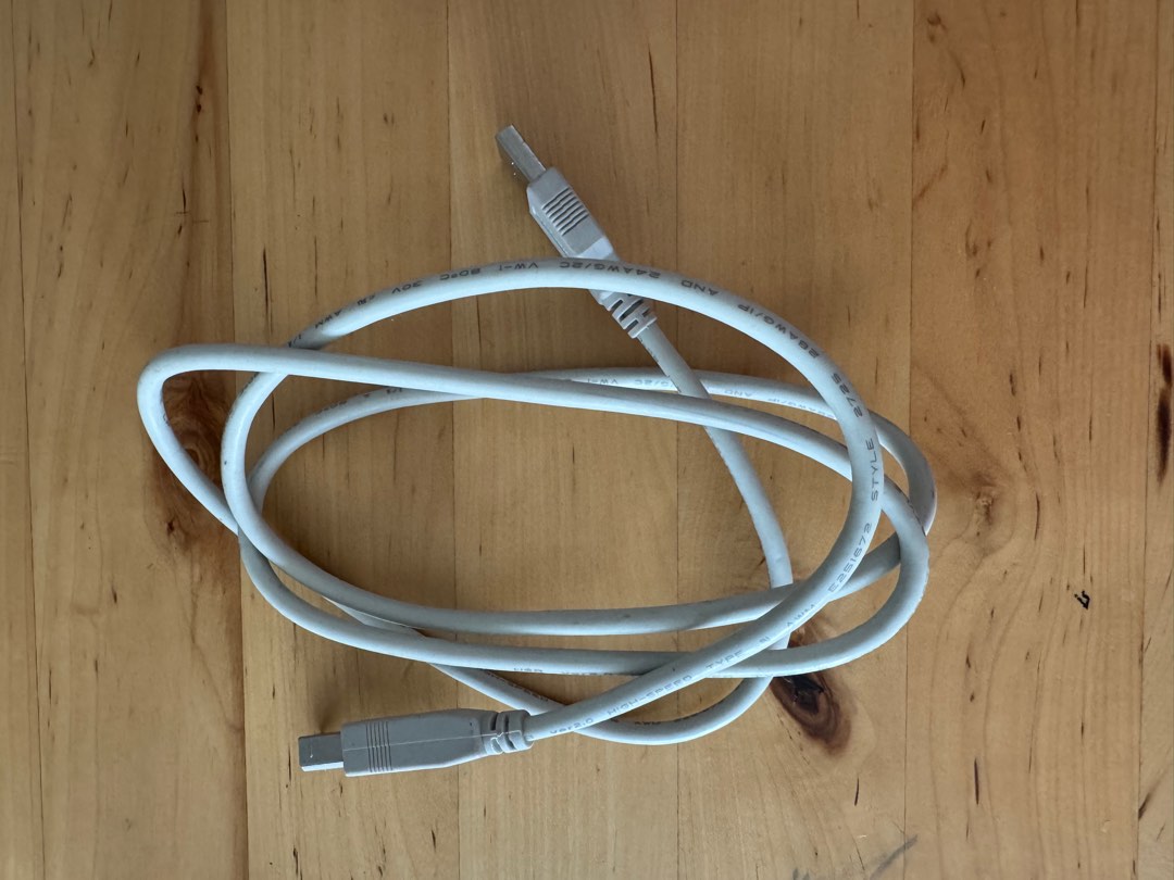 Cable USB | AWM | 28AWG/IP & 24AWG/IP, Computers & Tech, Parts ...