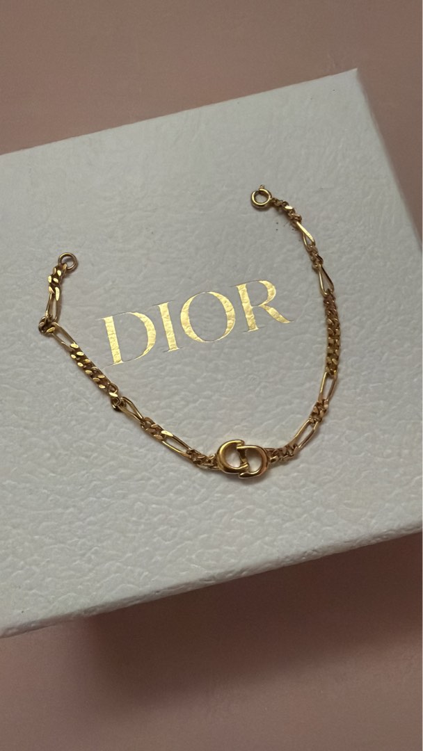 CD vintage bracelet, Women's Fashion, Jewelry & Organisers, Bracelets ...