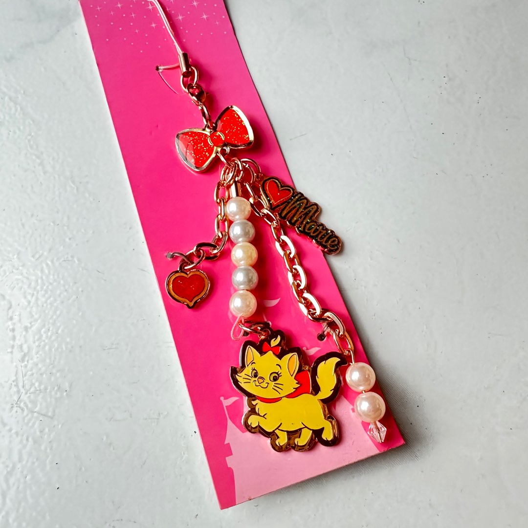 Disney Marie Keychain, Hobbies & Toys, Stationery & Craft, Other ...