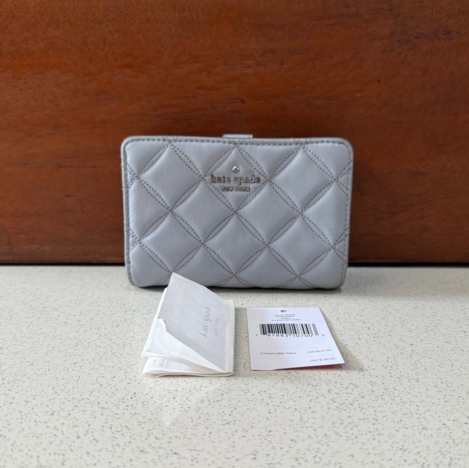 Dompet kate spade original, Barang Mewah, Tas & Dompet di Carousell