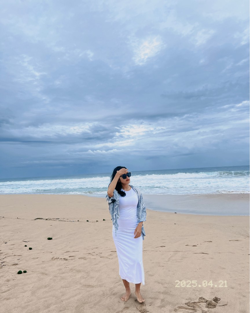 Dress bodycon/press body kutung pantai putih + outer kain rayon rawis ...