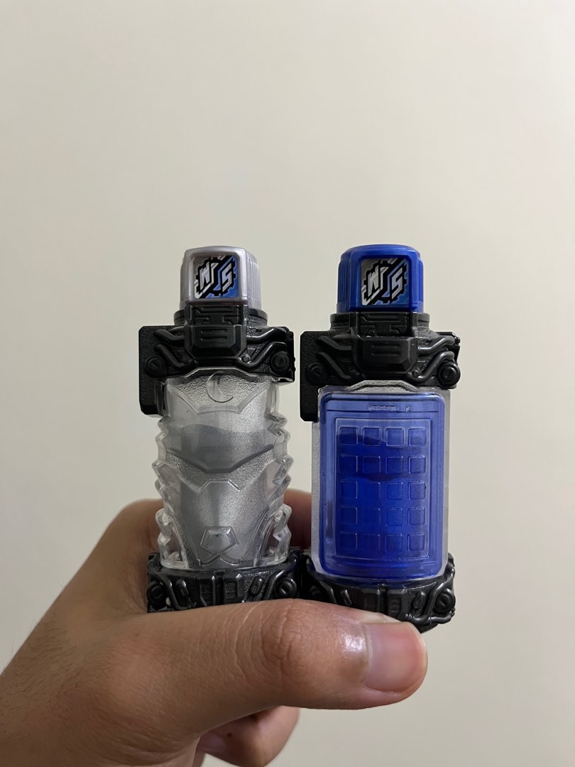 DX Wolf & Smartphone Fullbottles, Hobbies & Toys, Toys & Games on Carousell