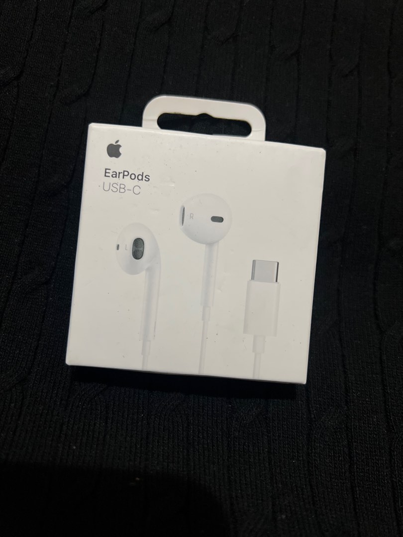 EarPods Usb-C 15 Pro-max, Audio, Earphones on Carousell