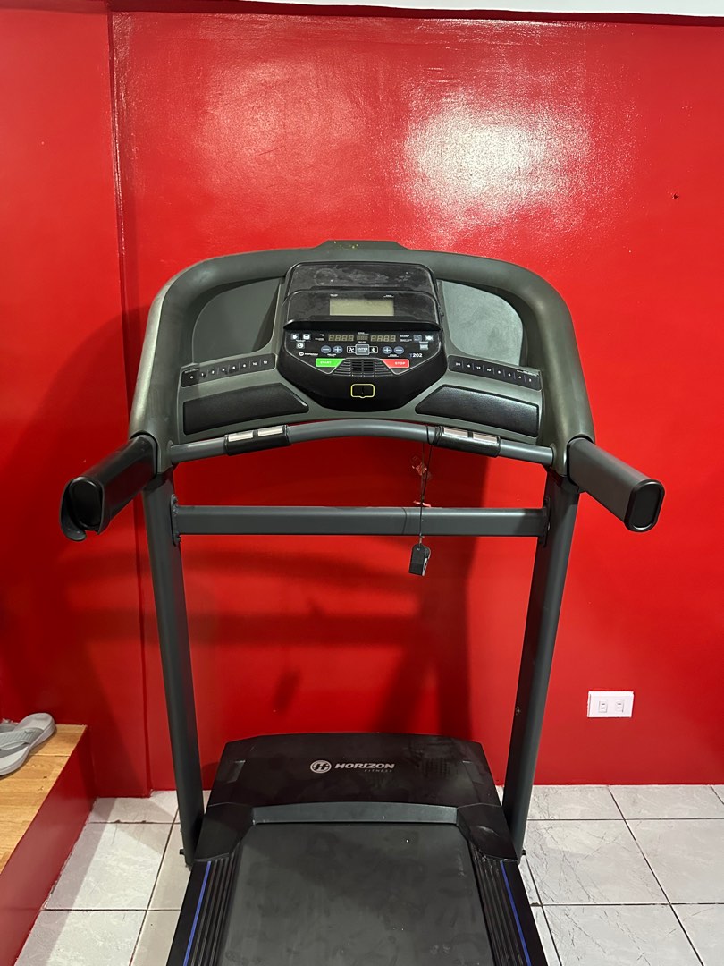 HORIZON T202 TREADMILL, Sports Equipment, Exercise & Fitness, Cardio ...
