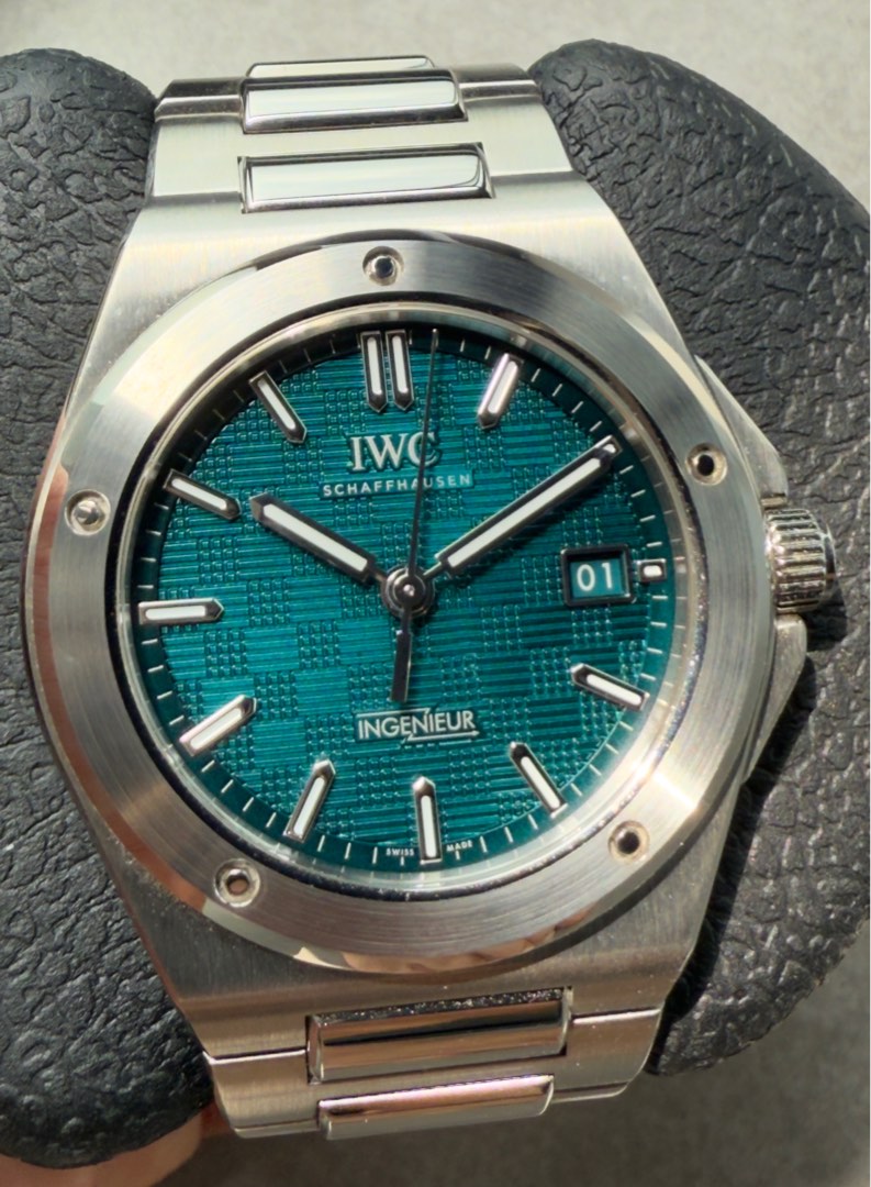 IWC Ingenieur 40 Aqua Dial IW328903, Luxury, Watches on Carousell
