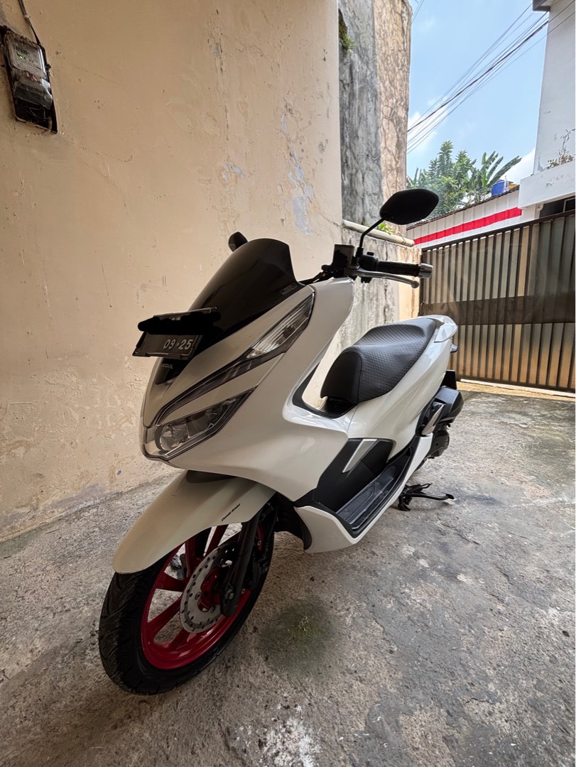 Jual Santai, Honda PCX 150 CBS Tahun 2020. Kelistrikan, mesin, kaki ...