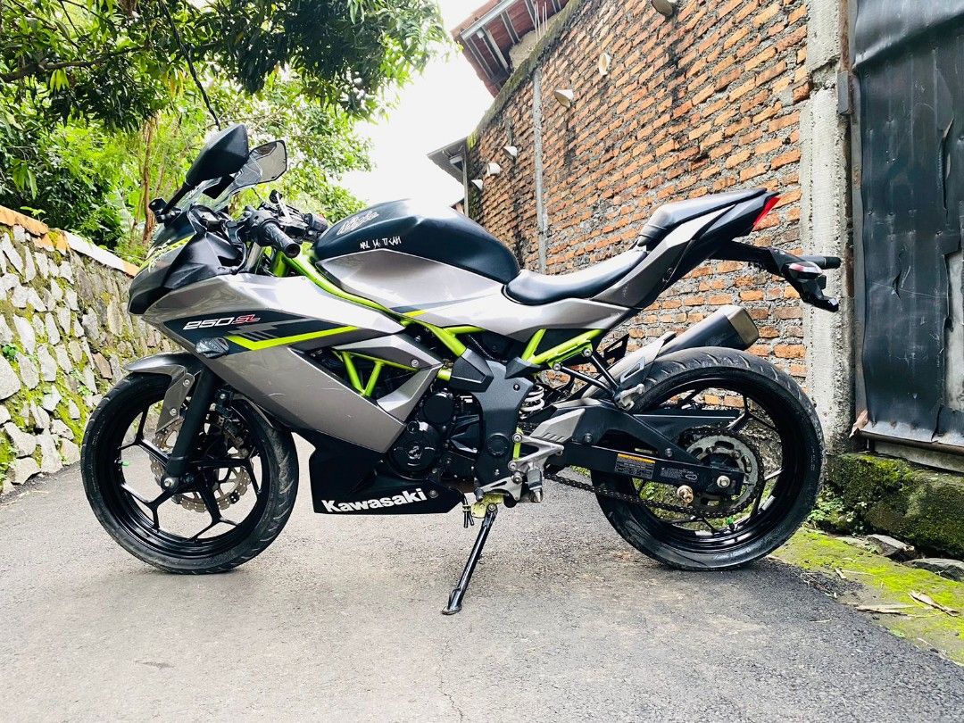 Kawasaki ninja mono 250cc SL se, Motor di Carousell