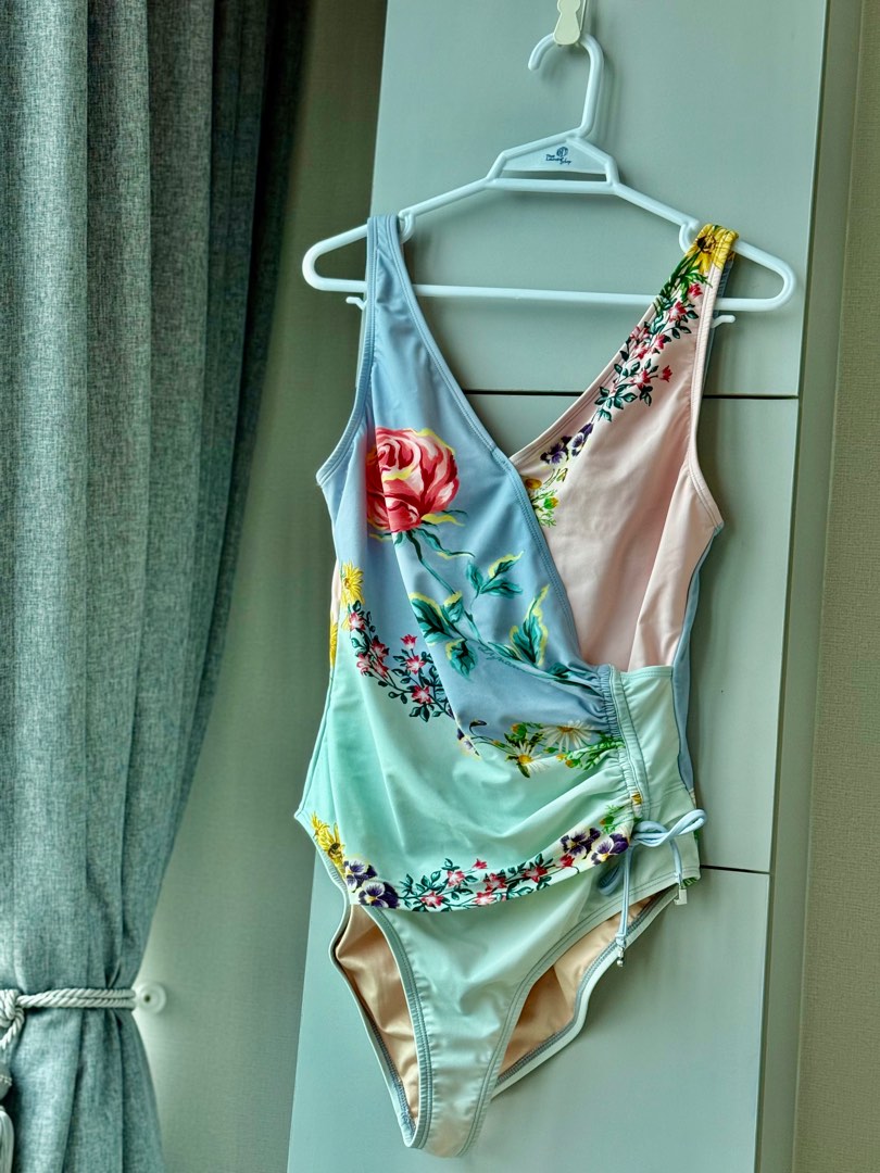 Lyn Around Flora Swimsuit, Women's Fashion, Swimwear, Bikinis & Swimsuits on Carousell