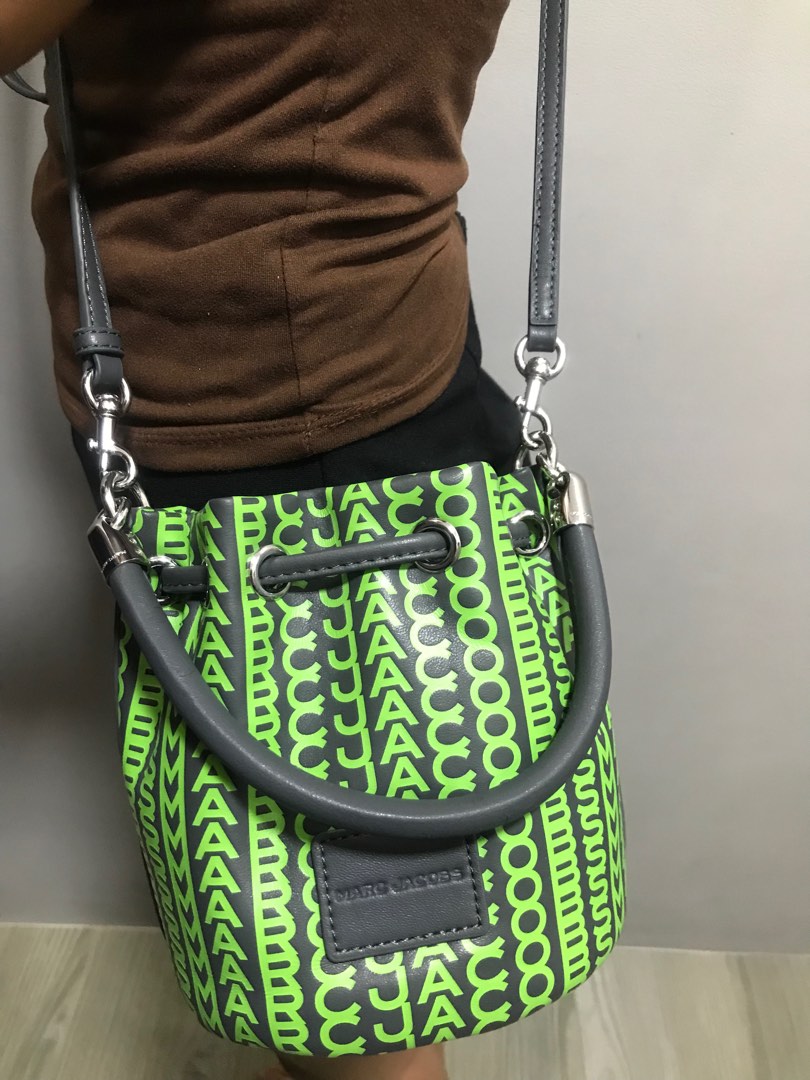 Marc Jacobs Lamb Leather Bucket Crossbody Bag, Women's Fashion, Bags ...