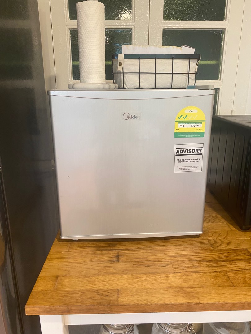 Midea Mini Fridge, TV & Home Appliances, Kitchen Appliances ...