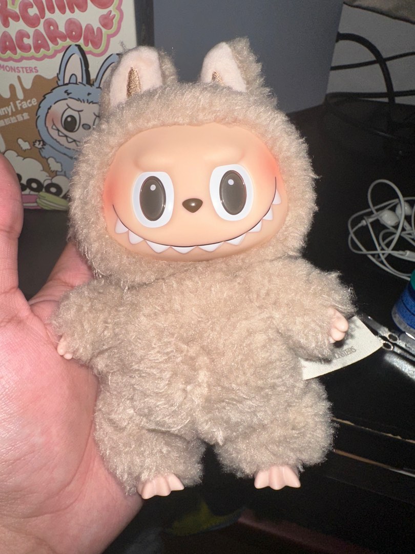 Popmart Exciting macaron (Labubu) Toffee v1, Hobbies & Toys, Toys ...