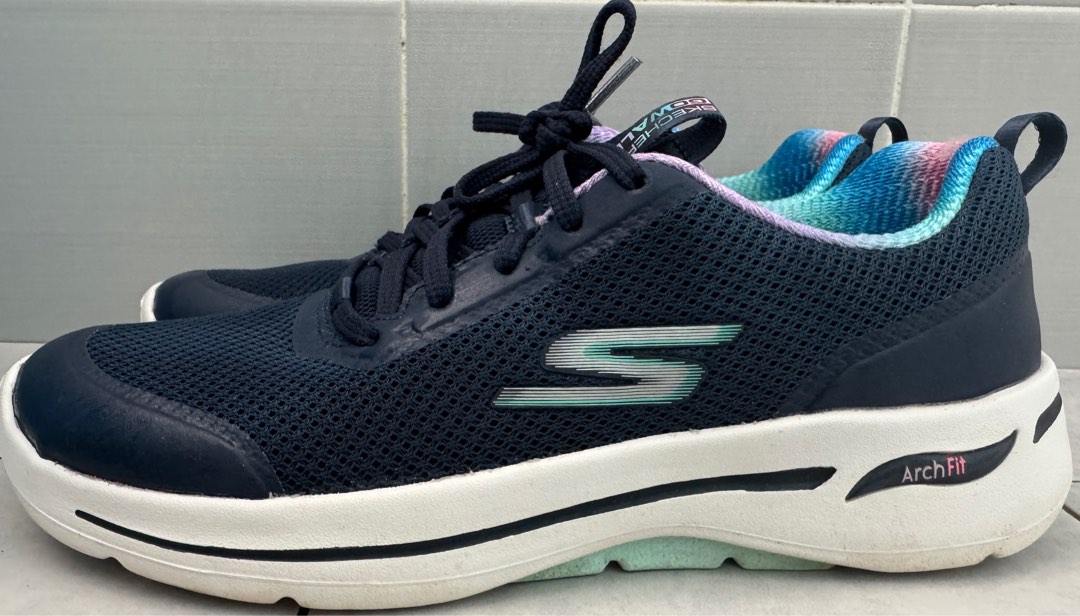 Skechers Women GOwalk Arch Fit Shoes Navy US8 EUR38 UK5, Women's Fashion, Footwear, Sneakers on ...