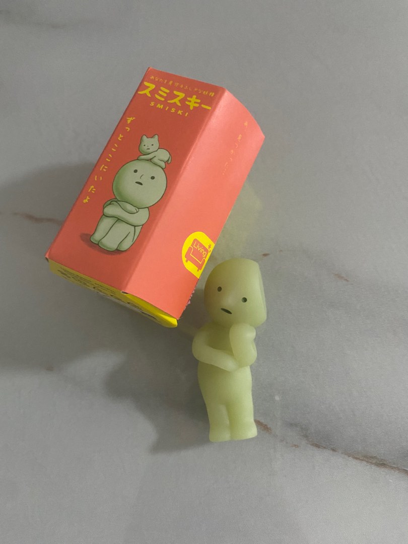 Smiski living series (thinking), Hobbies & Toys, Toys & Games on Carousell