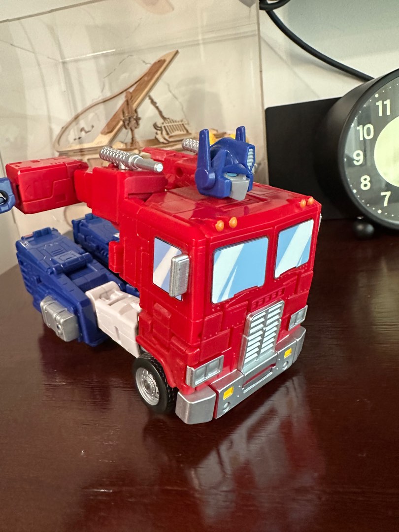 Transformer ss86 G1 optimus prime cel shaded window dry transfer ...
