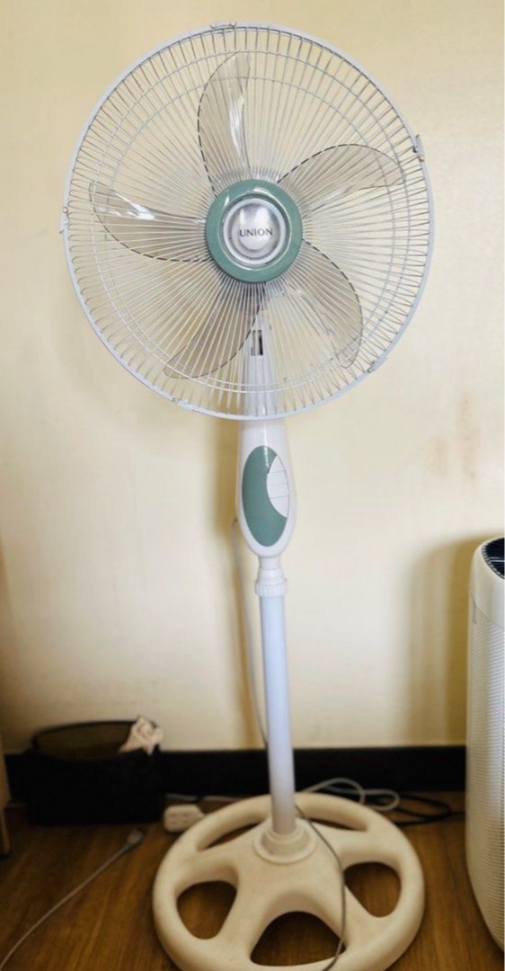 White stand fan, Furniture & Home Living, Lighting & Fans, Fans on ...