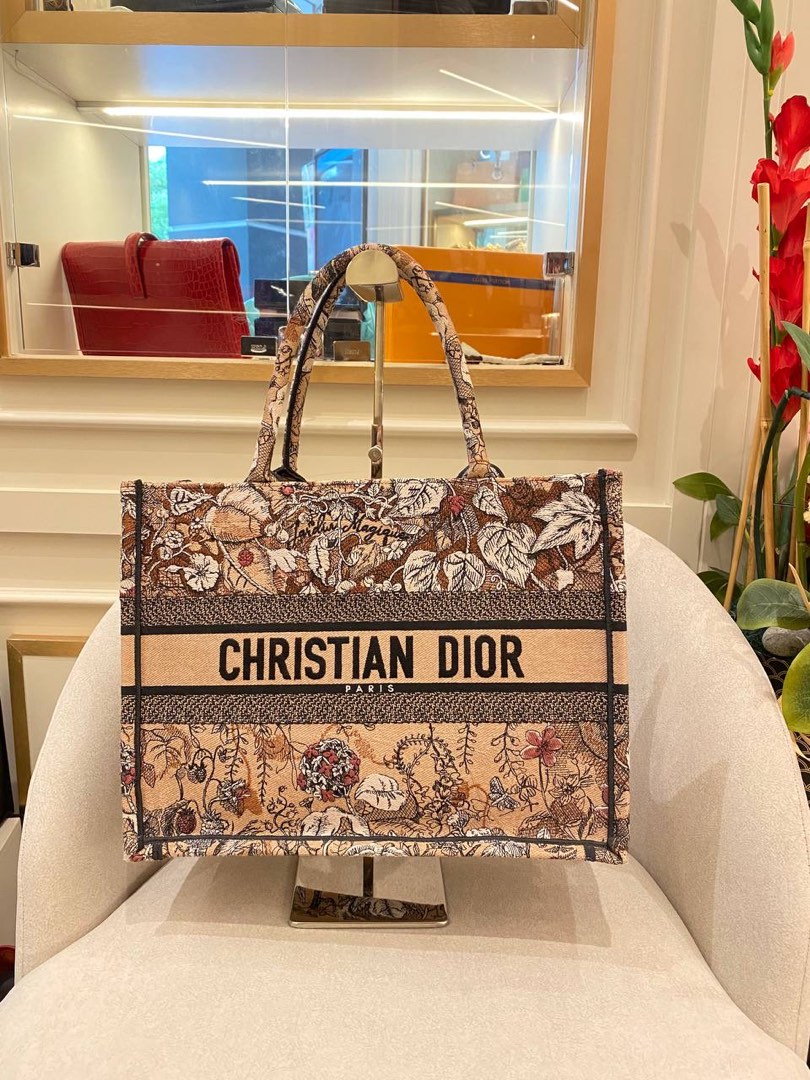 CHRISTIAN DIOR POWER PINK JARDIN BOOK MEDIUM TOTE BAG, Luxury, Bags ...