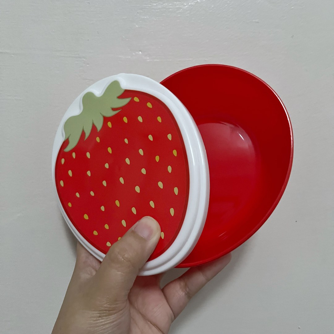 Flying Tiger Copenhagen Strawberry Lunch Food Storage, Furniture & Home ...