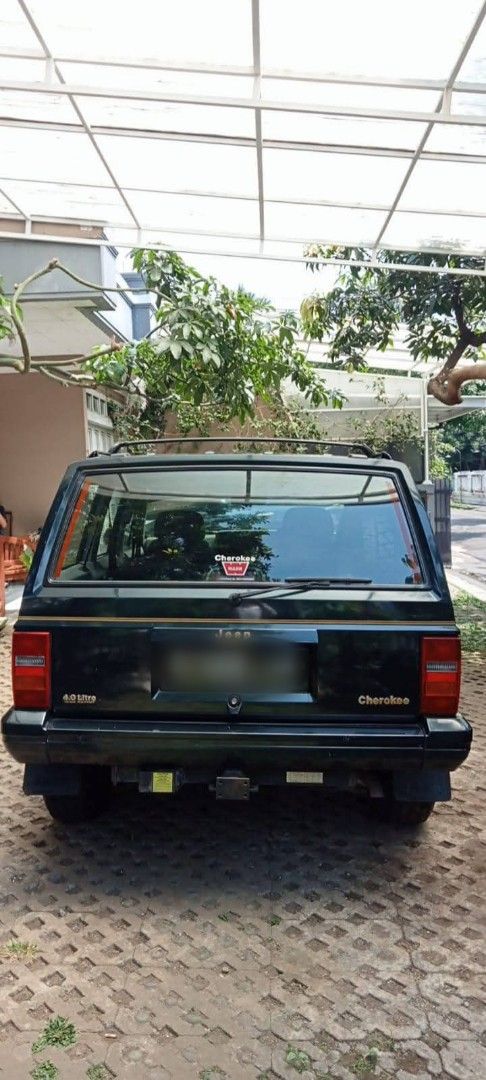 FOR SALE Jeep Cherokee XJ Limited matic thn 94 original, Mobil & Motor ...