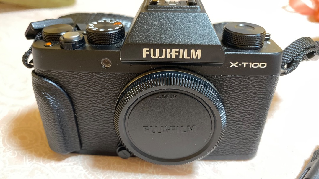 FUJI X-T100, Photography, Cameras on Carousell