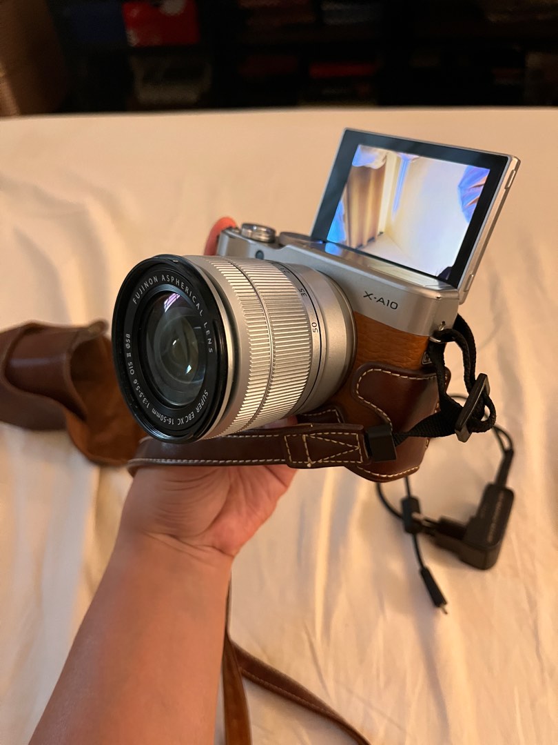 Fujifilm X-a10, Photography, Cameras on Carousell
