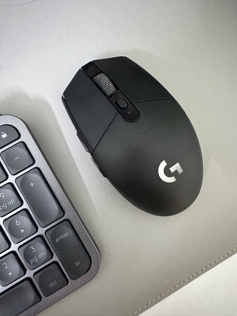 Logitech G304 Wireless Gaming Mouse, Computers & Tech, Parts ...