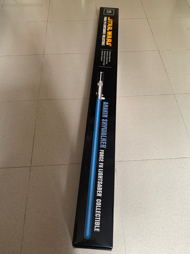 Master Replicas Anakin Skywalker Force FX lightsaber SW-208, Hobbies ...