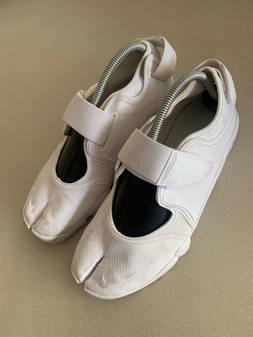 Nike Rift in white, Women's Fashion, Footwear, Sneakers on Carousell
