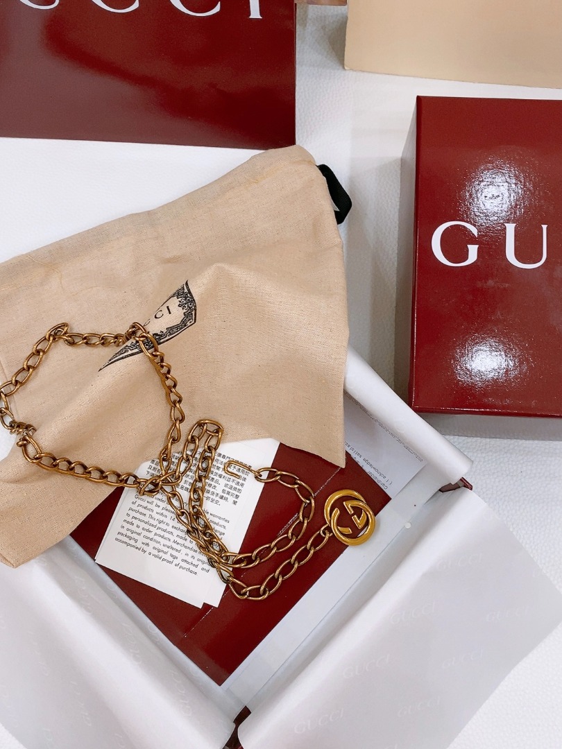 Rantai tali pinggang warna emas gangsa Gucci, Women's Fashion, Watches ...