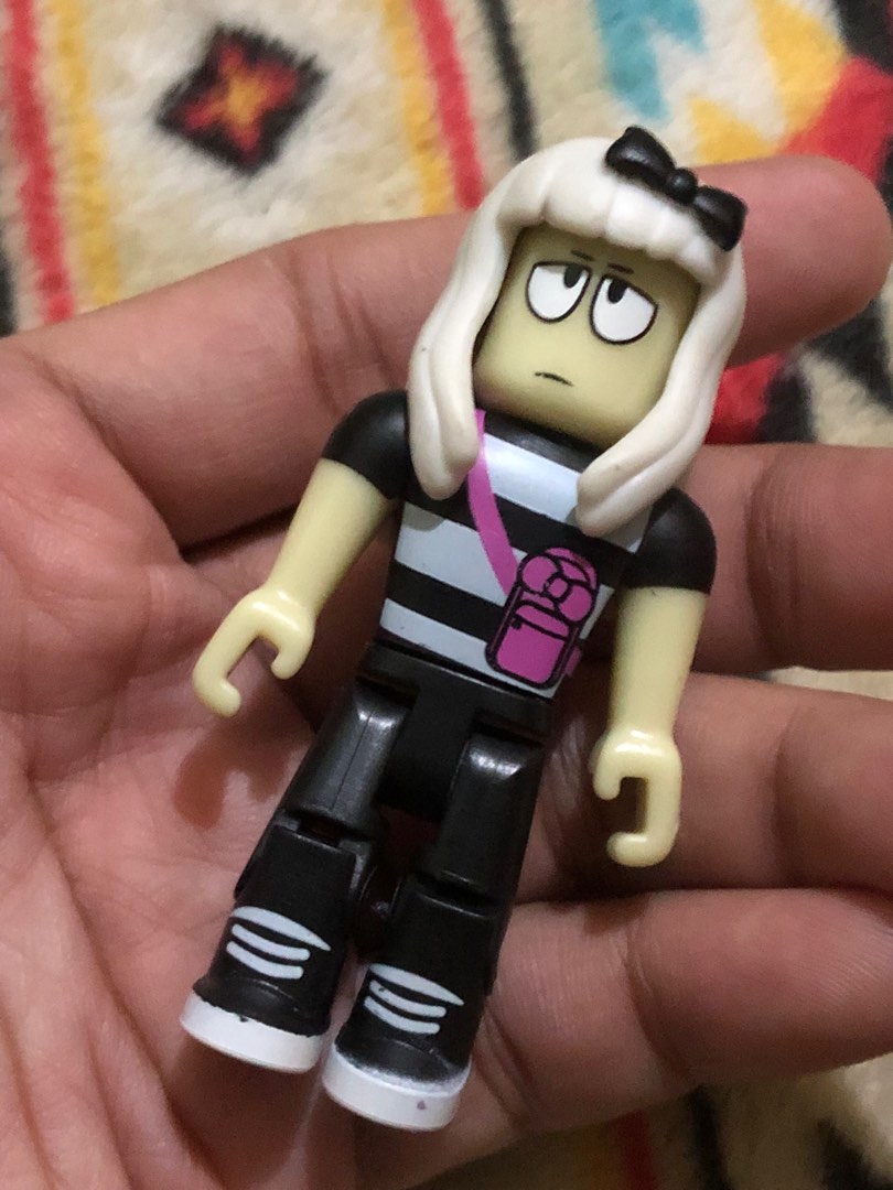 Roblox vinyl figurine, Hobbies & Toys, Toys & Games on Carousell