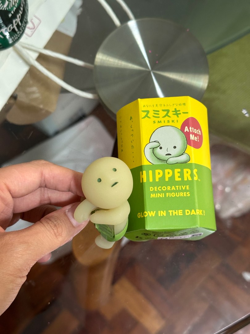 Smiski Hipper Trying to Climb, Hobbies & Toys, Toys & Games on Carousell
